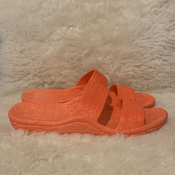Pali Hawaii | Shoes | Nwt Pali Hawaii Pink Jandals Slip On Jesus ...